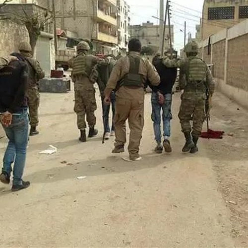 بوابة الحركات الاسلامية تجدد الاشتباكات بين الحرس الثوري وقوات كردية